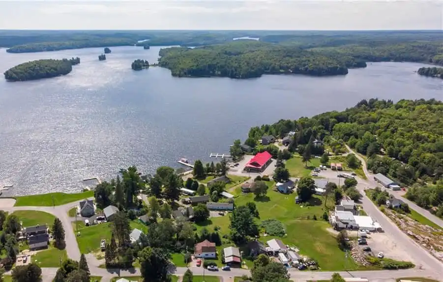 In The Area at Big Caribou Lake | Cariobu Cottages